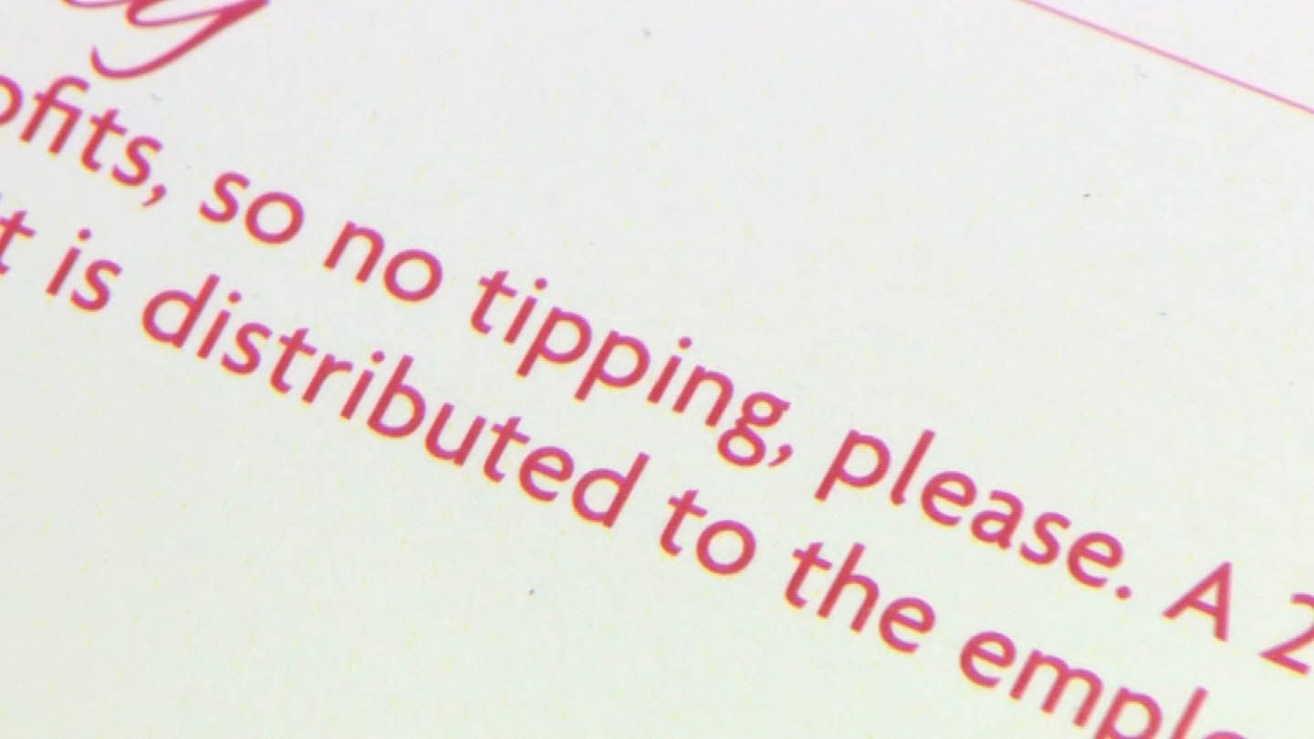 No tip policy a growing trend at U.S. restaurants - CBS 5 - KPHO